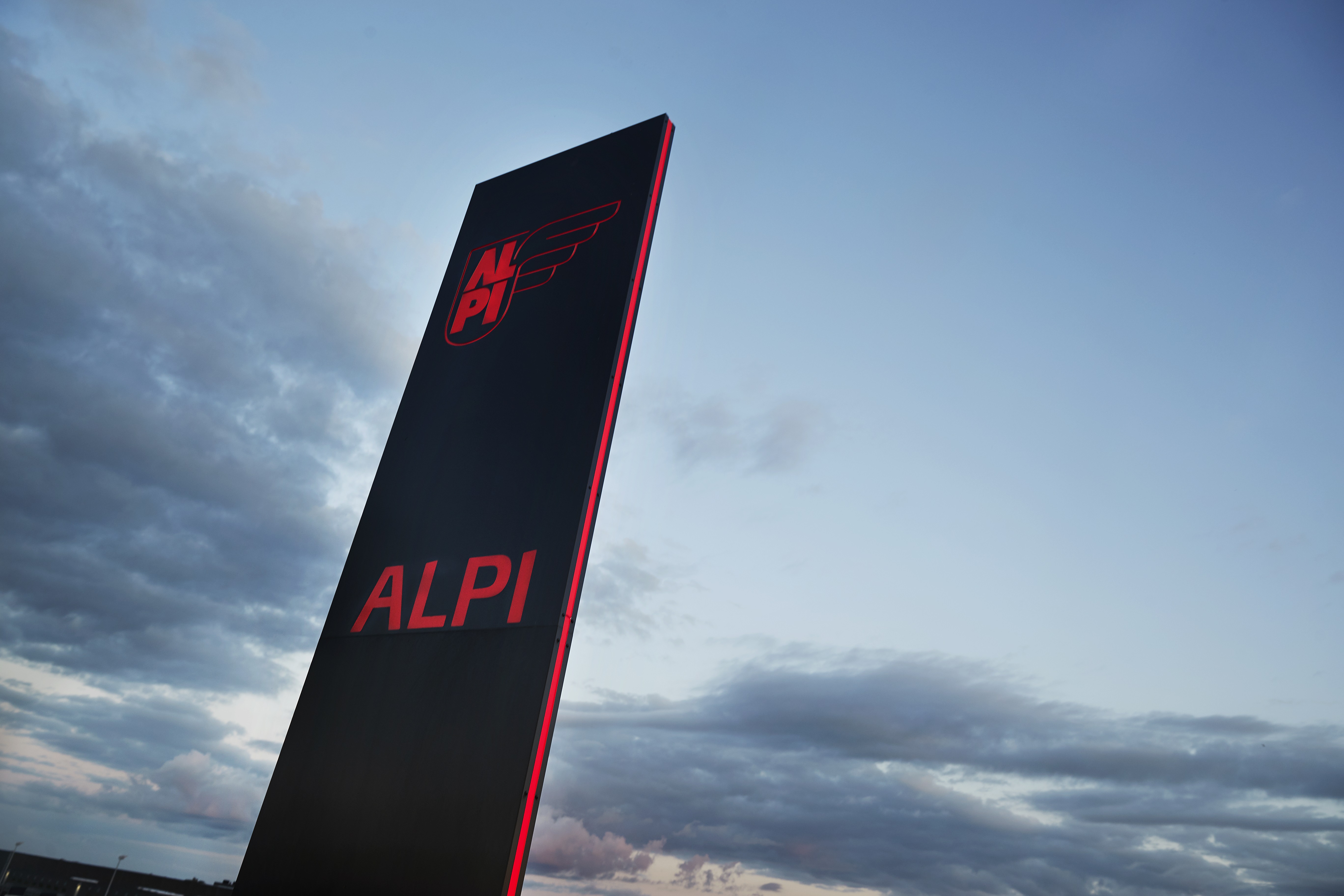 ALPI tilbyder full-service transport og logistik – worldwide.